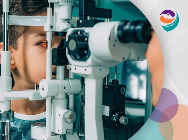 Operación De Miopía E Hipermetropía Con Láser Excimer Lasik